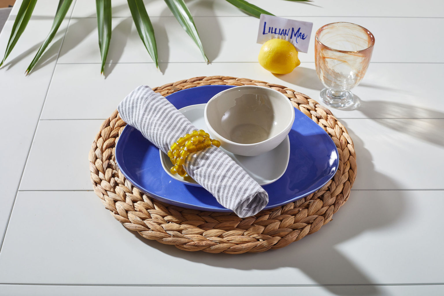 Simple Summer Place Setting – Explore Home