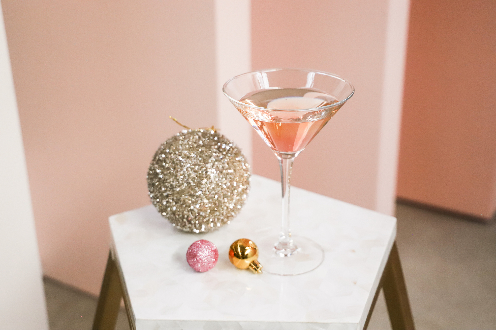 Think Pink: Festive Cocktails to Enjoy this Holiday Season – Explore Home